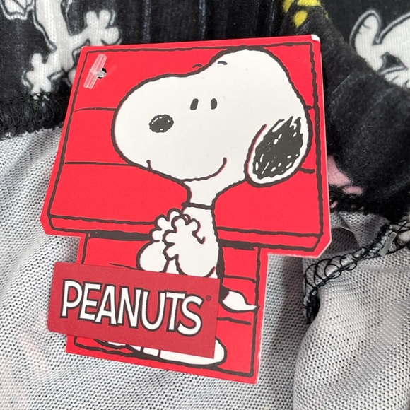 Peanuts | Intimates & Sleepwear | Peanuts Snoopy Friday Friyay Pajama ...